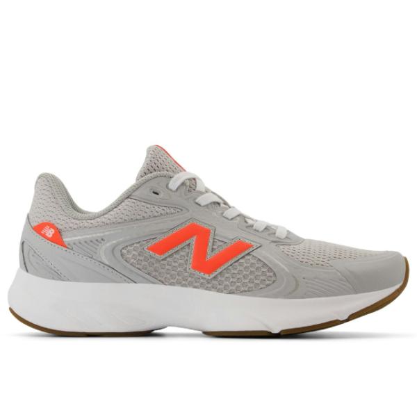 商品詳細モデル/Fresh Foam Amaste v1 フレッシュフォーム　アマステ 足裏への衝撃を和らげ、ストレスフリーな履き心地を提供するFresh Foamの新モデル「AMASTE」が新登場。ミッドソールとアウトソールが最新のFRE...