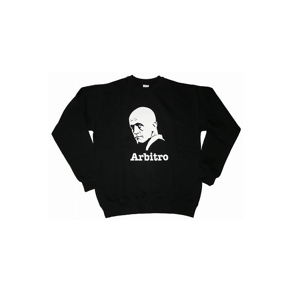 ボローニャ出身のイタリア人審判員ピエルルイジ・コッリーナ氏2005年12月31日に審判員としての定年を迎える。UEFA EURO 2004の準決勝、ギリシャ対チェコの一戦をもって、国際大会でのレフェリングにピリオドを打った。コッリーナ氏はこ...