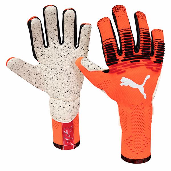 フューチャー アルティメットは、ゴールキーパーのために設計された革新的なグローブです。重要な部分をしっかりサポートしながら、手の動きを自由に保つ構造を採用。リストテーピングの習慣から着想を得た再設計リスト構造により、抜群のフィット感を実現し...