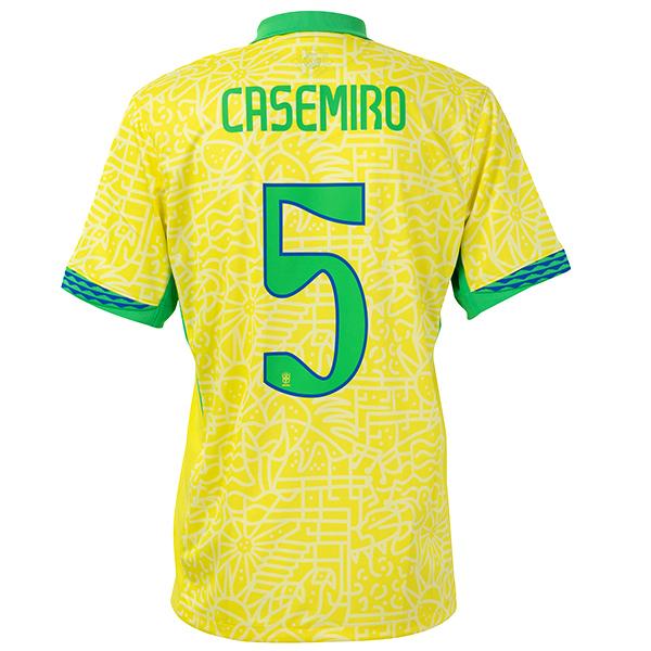 2024年ブラジル代表『#5 カゼミーロ』のオフィシャルマーク付きホームレプリカユニフォームです。【注意事項】※こちらの商品ページの在庫は圧着済みとなります。尚、実店舗及び複数サイトで同時販売しております為、売り切れの際はご容赦くださいませ...