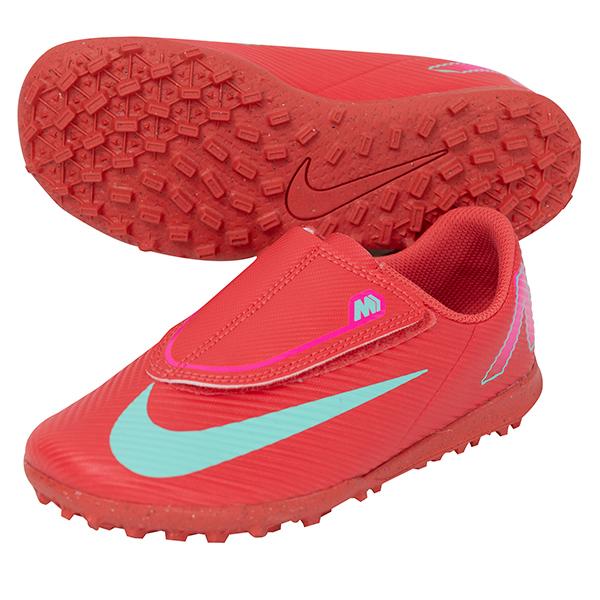 NIKE『MAD ENERGY PACK』クラブ シューズは、初心者でもプレーを楽しむキッズでも、品質に妥協することなくフィールドでプレーできる一足。ナイキ ジュニア ヴェイパー 16は、抜群の瞬発力を発揮してゴールネットを揺らすプレーヤー...