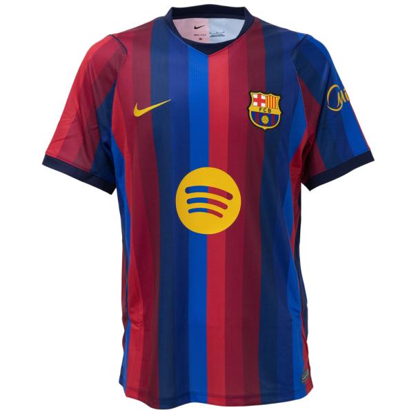 2026-2027年スペイン ラ・リーガ、FCバルセロナのホームレプリカユニフォーム。【素材】本体：ポリエステル 100%【カラー】683：ディープガーネット×ブルーボイド×ブラッケンドブルー【サイズ】インポートサイズ・当社計測値S：着丈7...