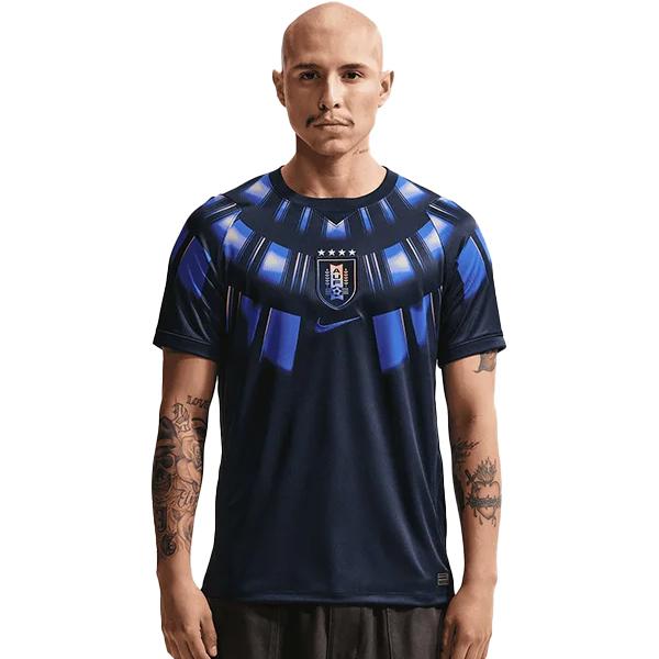 2026年 ウルグアイ代表 アウェイレプリカユニフォーム【素材】ポリエステル100%【カラー】451：オブシディアン【サイズ】インポートサイズ・当社計測値XL：着丈76cm、身幅60cm2XL：着丈79cm、身幅64cm