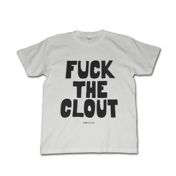 パンクの女王パティ・スミスが着用しているFUCK THE CLOCKをFUCK THE CLOUTにした。CLOUTはブン殴るという他動詞のほか、影響力や権力という名詞がある。権力クソ喰らえ。とか、その人気(者)はクソ。みたいな感じになると...