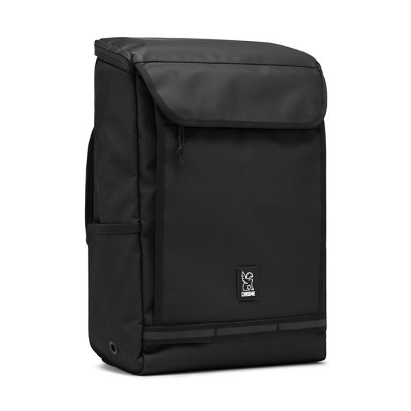 幅広い汎用性を秘めるVOLCAN（ボルカン）は、バッグ上部のジップより荷物の出し入れが容易にできる強靭なボックス型バックパック。どの素材であっても、どのカラーであってもバッグ内部には500デニールTPEタープを駆使して防水性を確保している。...