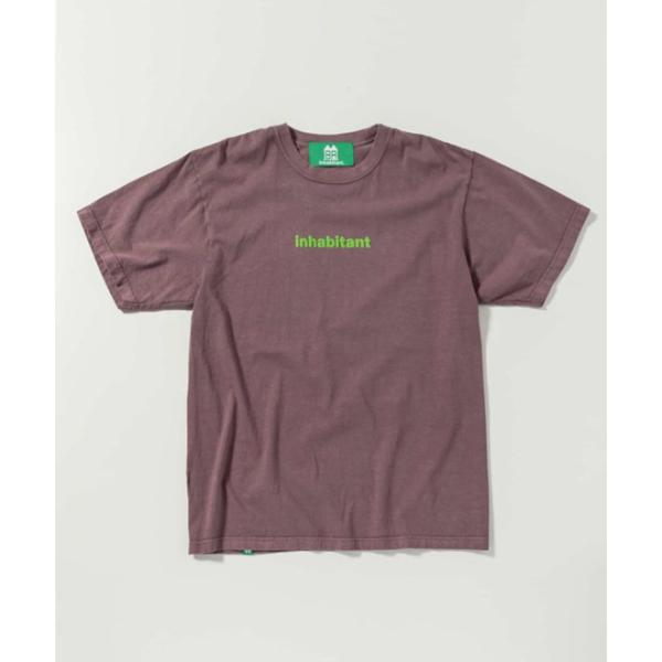 顔料染めビンテージ加工を施しているエクスクルーシブなTシャツです♪inhabitant(住民)が何年も着込んだ時の風合いを表現するために、ステッチまわりのあたり感や色の落ち方にこだわった風合いに仕上げました。仕上がりを 追求した加工です！ロ...