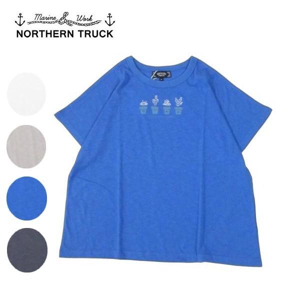 商品名：northern truck ノーザントラック 鉢植えプリント×刺しゅうｔシャツ寄せ植えをイメージしたプリントと刺しゅうがポイントのｔシャツ。 スクエア型のデザインで腕まわりも楽に着られます。 暑い時期にピッタリな１枚です商品詳細サ...