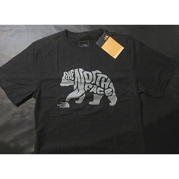 Tシャツ  REGULAR FIT<br>アメリカ限定モデルのTシャツです。 <br>■状態：新品<br>素材：綿100％   <br><br>表記サイズ：S（日本メンズM位） 肩...
