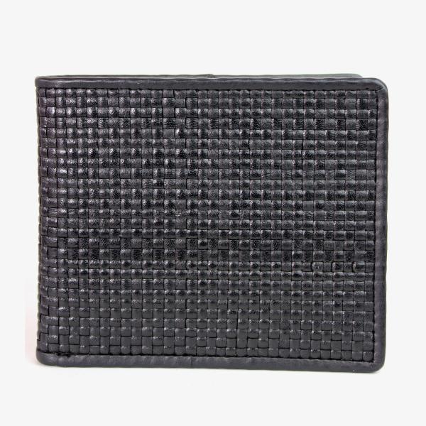 送料無料、日本全国レターパックにてお届けします。綺麗に編み上げられた牛革メッシュを外側に使用した手作りのお財布です。内側にはソフトな手触りの牛革を使用しています。大きさ：縦9.5cm　横11cm　厚み1.5cm素材：外側 牛革メッシュ  内...