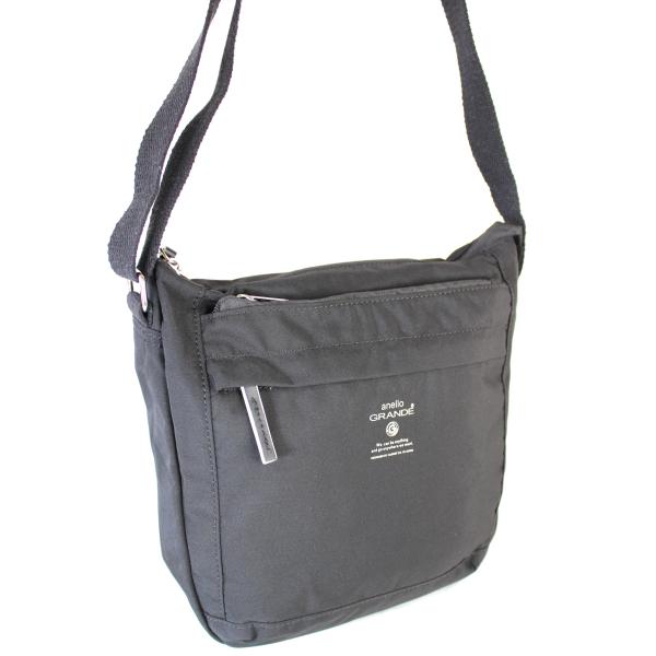 配送料無料　日本全国レターパックにてお届けします人気のMOISTシリーズに新しく”モイストショルダーバッグ”が登場です。しっとりとした肌触りで日常に柔らかく寄り添う『やさしいかばん』便利で使いやすいポケット6つに加え、ペットボトルが縦にすっ...