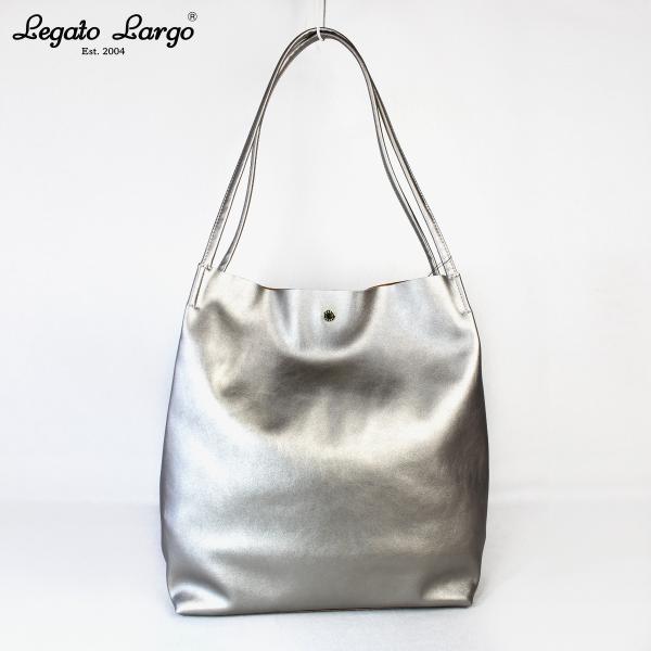 送料無料　日本全国レターパックにてお届けします。ダークシルバーが人気です。A4ファイル収納可能です。ソフトな仕上りです1枚仕様で柔らかく仕上げているので、ストレスフリーで使えるのがポイント。単色カラーは合皮で大人っぽい仕上がりに、LEOだけ...