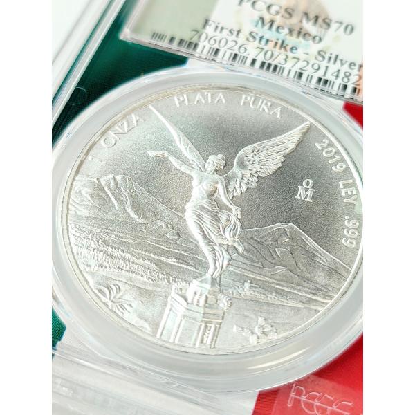 ○貴重なコインのご説明発行国： メキシコ直径： 40 mm厚み： 3mm重量： 31.1g （1トロイオンス）鑑定機関： PCGSグレード： MS70純度：99.9%○留意事項、他・アメリカの権威ある鑑定会社PCGS社により鑑定を受けており...