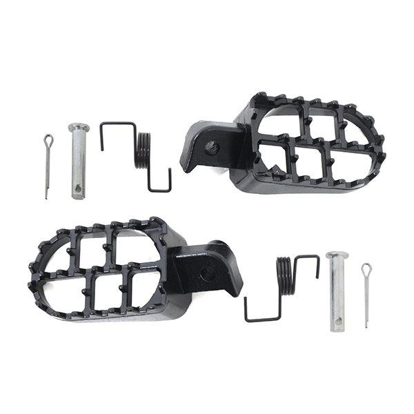 【商品詳細】・商品仕様：【適合車種】モンキー CRF50/70/100 XR50R TL125 TLR200【サイズ（約）】全長120mm/ステップ長さ85mm/幅35mm【色】ブラック（黒色）【商品説明】幅広い車種対応！安定感抜群のワイド...