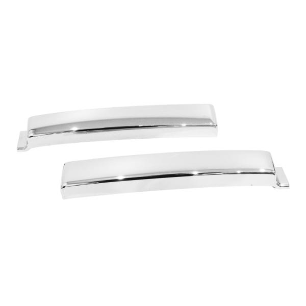 【商品詳細】・仕様：メーカー：UDトラックス車種：パーフェクトクオン 17クオン H29.5?/クオン H17.1?H29.4 カラー：クロームメッキ材質：ABS製セット内容：左右セット備考：スカート無し車は取付不可。【商品説明】取付は純正...