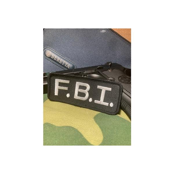 F.B.Iアメリカ連邦捜査局Federal Bureau of Investigationアメリカは独立した州政府が集まって連邦政府という形をとります　大統領府も同様な考えですが　国家的なテロ、スパイの摘発、汚職、凶悪事件、州をまたぐ事件、...