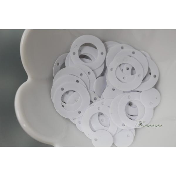 ＊丸：穴1か所、輪：穴2か所＊丸と輪の数は、ランダムに入っていますのです。【サイズ】 多少の誤差はご了承くださいませ。画像2枚目をご覧ください。 【お伝えしたいこと】・中国製です。・品質的に安定していなかったり作りが粗い部分があります。・ご...