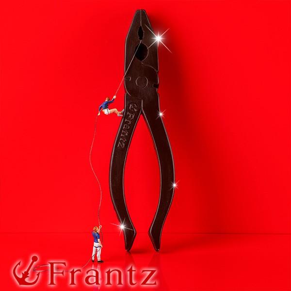 (バレンタイン チョコ チョコレート ギフト 内祝い バレンタイン)(神戸スイーツ)車が大好きな男性はもちろん、日曜大工やプラモデル作りの好きな方へのサプライズギフトとして大人気。味も神戸フランツのプレミアムチョコレートを使用した本格派。目...