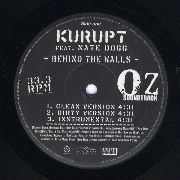 製造国 : CANADA　　リリース年 : 2001　　レーベル : Avatar / Nettwerk America　　品番 : 0 6700 39982 1 0　　　　'00に公開されたWu-Tang絡みで話題となった映画「OZ」のサ...