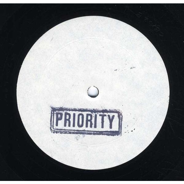 製造国 : US　　レーベル : Not On Label　　品番 : CB 102　　　　未使用デッドストック。Maniac Mobの一員としてHip Hopコンピ名盤"The D&amp;D Project"にも参加していたEZDが'0...