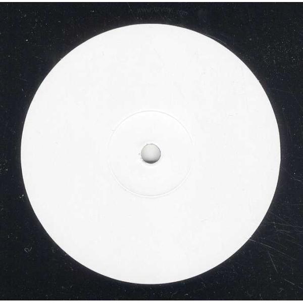 リリース年 : 2004　　レーベル : Not On Label　　　　　　未使用美品。Vybz Kartelが女性シンガーのCrissy嬢と共に'04にリリースしたシングル!! 軽快なオケに乗ってキュートなCrissy嬢のフックがキャッ...