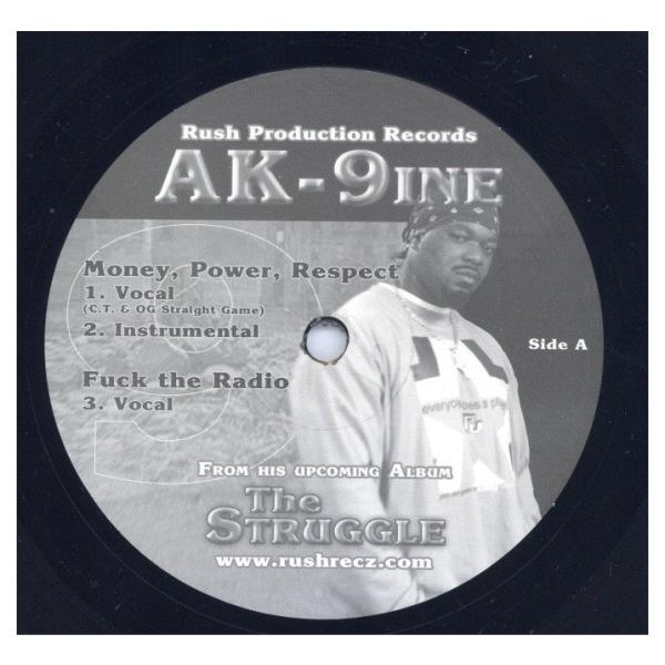 製造国 : US　　リリース年 : 2004　　レーベル : Rush Production　　品番 : AK-9INE-4　　　　Rush Productionから3組のアーティストの5曲を収録したEPサンプラー。オススメはAk-9ine...