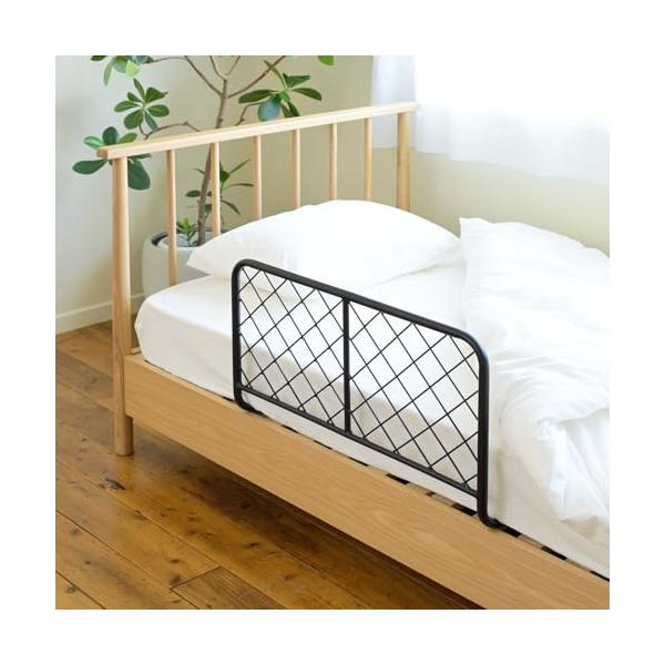 メッシュマットブラック/幅70×奥行38.5×高さ40.5cm/YBG-70(MBK)・Color:マットブラックStyle:メッシュ・パッケージ個数:1・落下防止に布団の落下を防止するベッドガードです。布団がずれたり、落下するのを防ぐので...