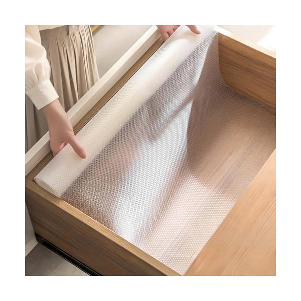 透明/30x300cm/-・Size:30x300cmColor:透明・滑り止め・賃貸OK粘着剤ゼロの滑り止め設計。食器や調味料がズレず、収納トレーや冷蔵庫内でもしっかり位置を保持。両面とも非粘着性の素材なので、ライナーを簡単に取り出して掃...