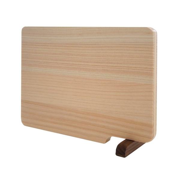 1)21cm/長さ21 x 幅15 cm/-・PatternName:1)食洗機対応 スタンド付き 21cm・パッケージ個数:1・素材・材質:本体/ひのき、側面塗装/ウレタン樹脂塗装・その他:食器洗い乾燥機対応・サイズ:21×15×厚さ1....