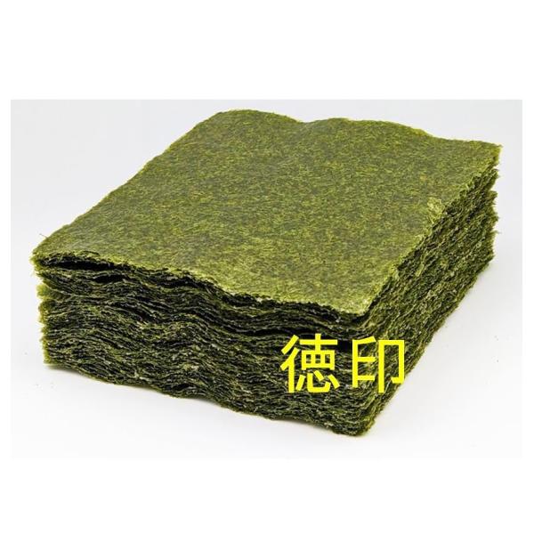 -/4切サイズ(徳印)/-・FlavorName:100枚（全形）・価格重視のお店様に重宝されています。色は緑で香りはあまりありませんが用途に応じてお使いください。・内容量焼海苔100枚（全形100枚分）。小分けはしていません。100枚が1...