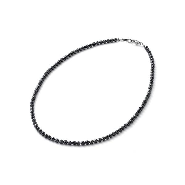 ネックレスブラック/M/ABARH01M・Size:M・パッケージ個数:1・従来の「ネックレスLUCE」よりも磁力の高い100mT(1000G)のフェライト永久磁石を使用しております。・磁石を100~120個使用し、首回り全体にN極S極交互...
