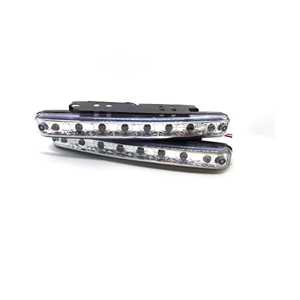 ・ホワイト  ・■商品情報■ ・新品未使用 ・商品内容：DC12V 汎用デイライト 2個セット ・ 本体サイズ：横 約157mm x 厚み 約18mm x 奥行 約41mm ・本体重量：約40g（1個） ・ケーブル長：約66cm ・発光色：...