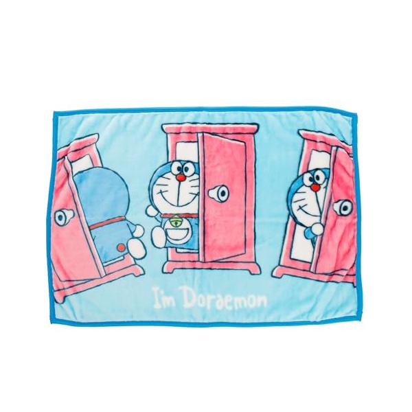 13ドラえもん/約H70×W100cm/2885004400・Color:13ドラえもん・パッケージ個数:1・サイズ：約H70×W100cm / 生産国：中国・組成：ポリエステル100% / 仕様：染料プリント・再生ポリエステル・室内や車内...