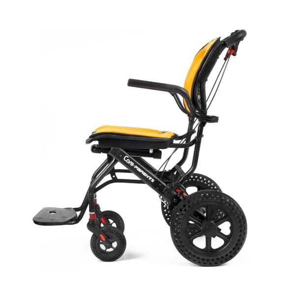 軽量黄色/-/CP-0903O・Color:黄色・軽量10kg・キャリーバーでラクラク移動 本体重量はわずか10kg。軽量なアルミ合金フレームを採用し、女性や高齢の方でも扱いやすい設計です。最大の特徴は、折りたたみ時にスーツケースのように転...