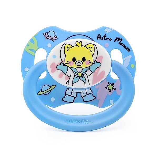 ブルーねこ/-/-・Color:ブルーねこ・こだわりのデザインこのおしゃぶりは、他では見られないアストロベビーズの柄が特徴です楽しくてキュートなデザインは、あなたの小さなお子様を笑顔にし、周囲に差をつけること間違いなしです・組み合わせ可能大...