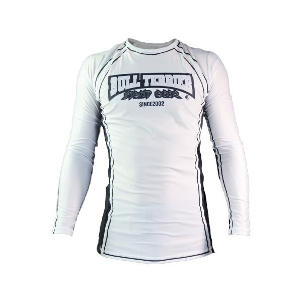 【発売日：2025年10月13日】格闘技ブランドブルテリアのラッシュガードClassic Logoモデル。ブルテリアブランド黎明期の2000年代のロゴが復活してラッシュガードとなって登場。伸縮性のあるポリエステル素材に蒸れやすい脇下部にはメ...