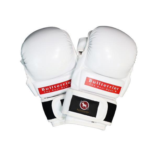 格闘技ブランドブルテリアから低価格で高品質な総合格闘技用MMAグローブBasicモデルが登場。シンプルで飽きの来ないデザインで、高品質と低価格を実現したコストパフォーマンスに優れたトレーニング用MMAグローブ。総合格闘技でミット打ちからスパ...