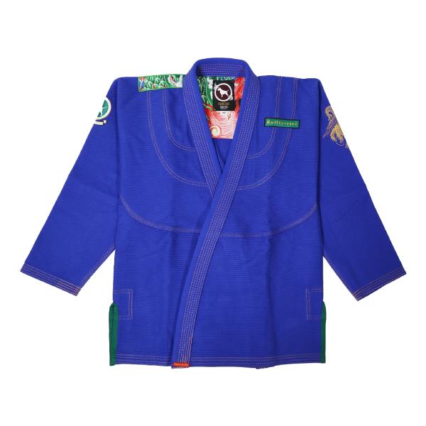 【発売日：2025年03月14日】【無心】に続く人気シリーズとして新登場したブルテリア「Houou」モデルの柔術衣。中国の神話に由来する伝説の鳥鳳凰の図柄をテーマに本職の彫り師Blade Ink Satoshi氏がデザインしました。ジャケッ...