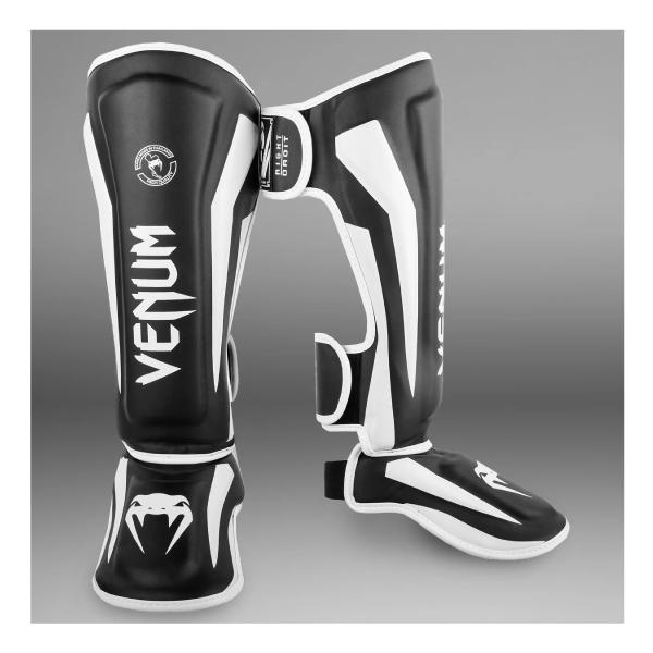 タイで手作業で精巧に作った Venum Elite シンガード。経験豊富な格闘家に最適なファイティングアイテムです。Skintex レザーを100％使用。快適性と耐久性を備えた Venum Elite Standup シンガードを、お求めや...