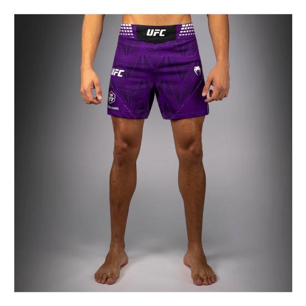 【発売日：2025年12月05日】UFC Zenith by Venumは、パフォーマンス革新の頂点を示します。最先端素材と機能性を追求し、アスリートが限界を超え、潜在能力を引き出し、オクタゴン内外で最高のパフォーマンスを発揮できるギアです...