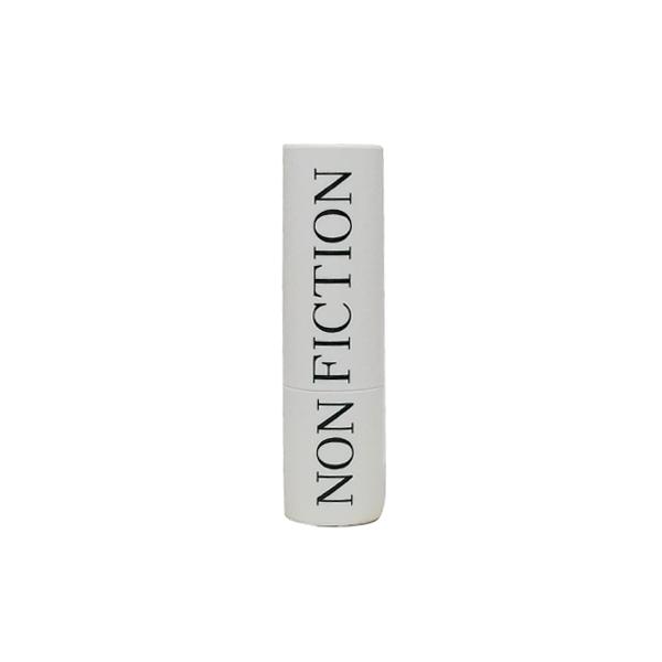 商品名：ノンフィクション モイスチャーライジング ヴィーガン リップバーム / NONFICTION Moisturizing Vegan Lip Balm容量：3.5g商品詳細：乾燥した唇に潤いを与えるリップバーム。テカリのないテクスチャ...