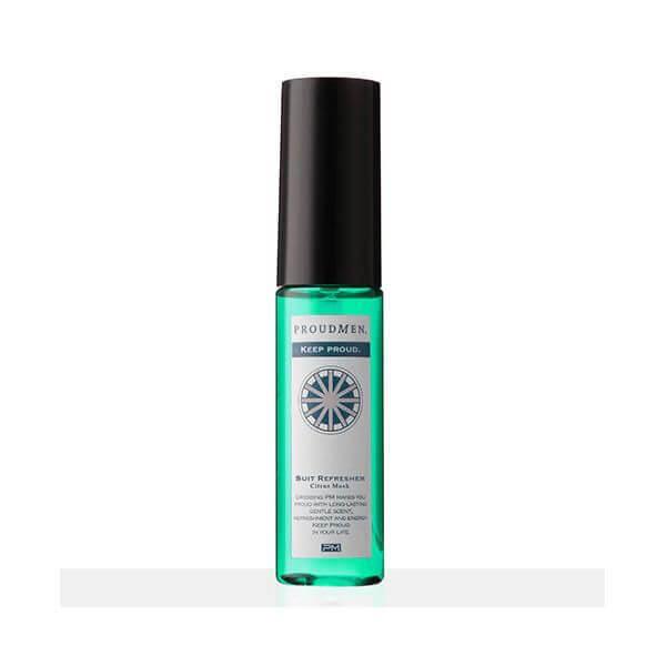 【サイズ】-【重さ】15mL【素材】-【生産国】-【仕様】汗やタバコ、食事のニオイが染み付いたスーツなどを、いつでもどこでもリフレッシュ。シュッとひと噴きするだけで、嫌なニオイを消去して爽やかでほのかな香りが持続します。