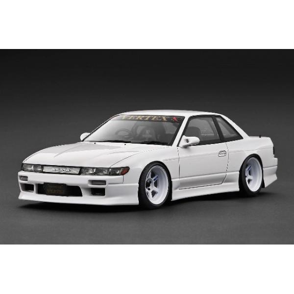 【商品紹介】【メーカー】イグニッションモデル【車体メーカー】【品番】IG3585【スケール】1/18【商品状態】新品です。※注意事項※経年変化による多少の色あせ、デカールの浮き、外箱やクリアケースのキズ・スレなどはご容赦ください。これらに対...