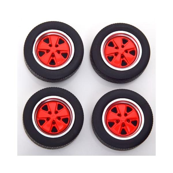 【商品紹介】【メーカー】KK scale【車体メーカー】ポルシェ【品番】KKDCACC023【スケール】1/18【商品状態】新品です。※注意事項※経年変化による多少の色あせ、デカールの浮き、外箱やクリアケースのキズ・スレなどはご容赦ください...