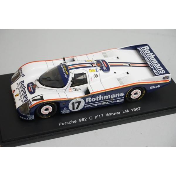 メーカースパーク　車体メーカーポルシェ　品番S0942　スケール1/43　商品状態中古品です。汚れが見受けられます。スリーブ/クリアケースにスレキズが見られます。※注意事項※経年変化による多少の色あせ、デカールの浮き、外箱やクリアケースのキ...