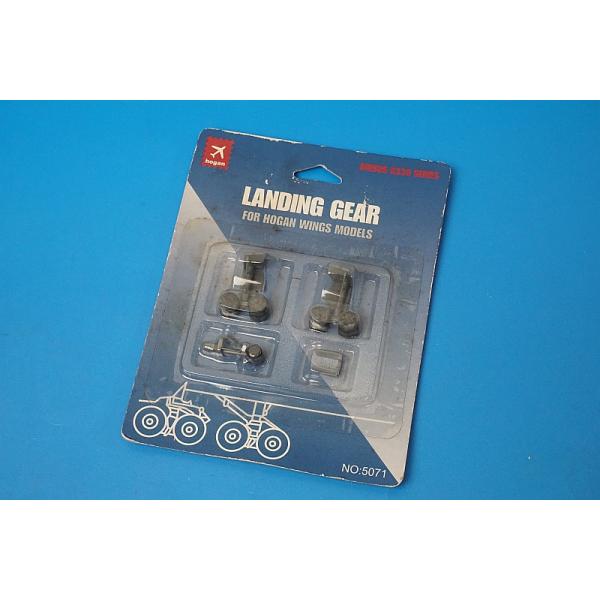 商品情報ランディングギアパーツ　商品状態・未開封品/未使用品です・台紙にスレ/キズ/角打ち/汚れ/若干表面塗装ハゲございます・付属品は画像のものが全てです　　注意事項※こちらの商品は当社がお客様より買い取りをした中古商品となります。※中古品...