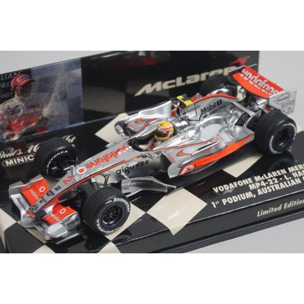 メーカーミニチャンプス 車体メーカーマクラーレン メルセデス品番530074312スケール1/43 商品状態中古品です。塗装ムラが見受けられます。スリーブ、クリアケースにスレキズ汚れ黄ばみが見受けられます。※注意事項※経年変化による多少の色...