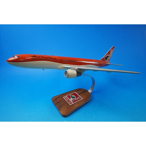 商品情報デスクトップモデル　ソリッド樹脂モデルスケール：1/125くらい（全長約45ｃｍ・全幅約40ｃｍ）商品状態・開封中古品です・本体に細かなスレ/若干塗装ムラ・剥げ/ほんの少し色ヤケ/アンテナにほんの少し湾曲ございますが（画像参照下さい...