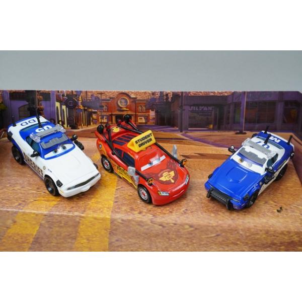 商品紹介教習者 ライトニング・マックィーン / マイク 07 / ディディ 05メーカーマテル　車体メーカー品番CHC59スケール　商品状態中古品です。本体に塗装ムラ、塗装割れ、塗装はげ、汚れが見受けられます。台紙に汚れイタミが見受けられま...