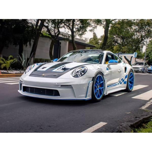 【発売日：2026年03月31日】【商品紹介】素材: ダイキャスト　※輸入品の為パッケージ等多少のダメージがある場合がございます。【メーカー】Stance Hunters【車体メーカー】ポルシェ【品番】【スケール】1/64【商品状態】新品で...