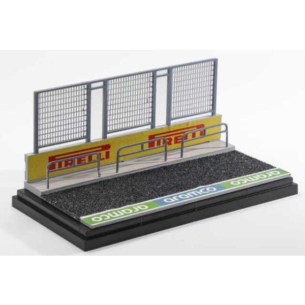 【商品紹介】ダイキャスト輸入品の為パッケージ等多少のダメージがある場合がございます。【メーカー】GetFun【車体メーカー】【品番】【スケール】1/64【商品状態】新品です。※注意事項※経年変化による多少の色あせ、デカールの浮き、外箱やクリ...